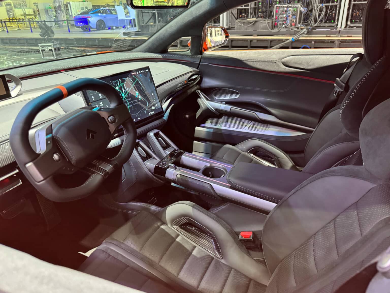 Hyper SSR with 1,224 hp launched in China. Starts at 176,400 USD