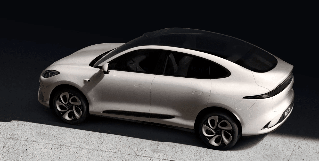 IM LS6 all-electric SUV receives 25000 blind orders