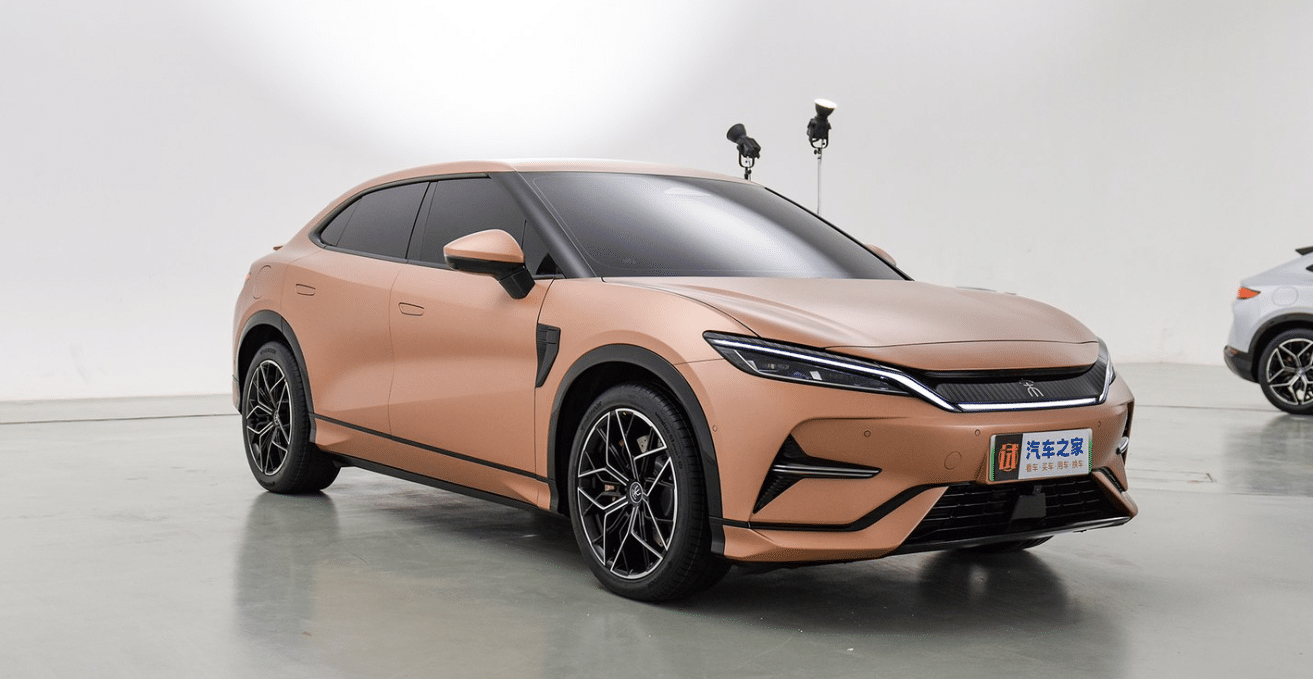 BYD unveils teaser images of Song L SUV interior in China