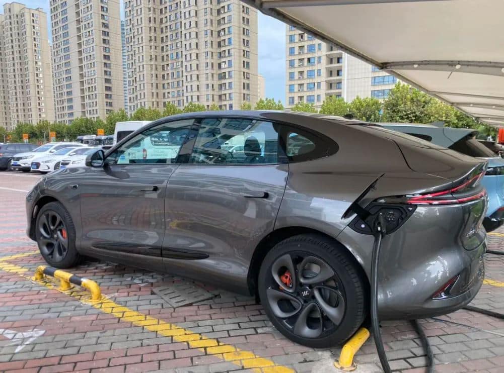 IM LS6 received over 28,000 orders one month after launch