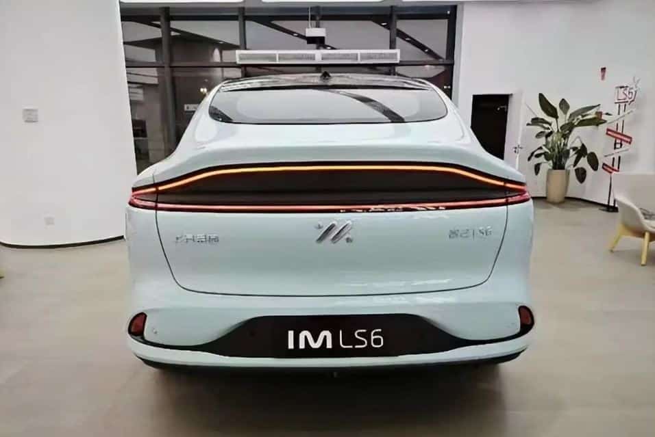 IM LS6 received over 28,000 orders one month after launch