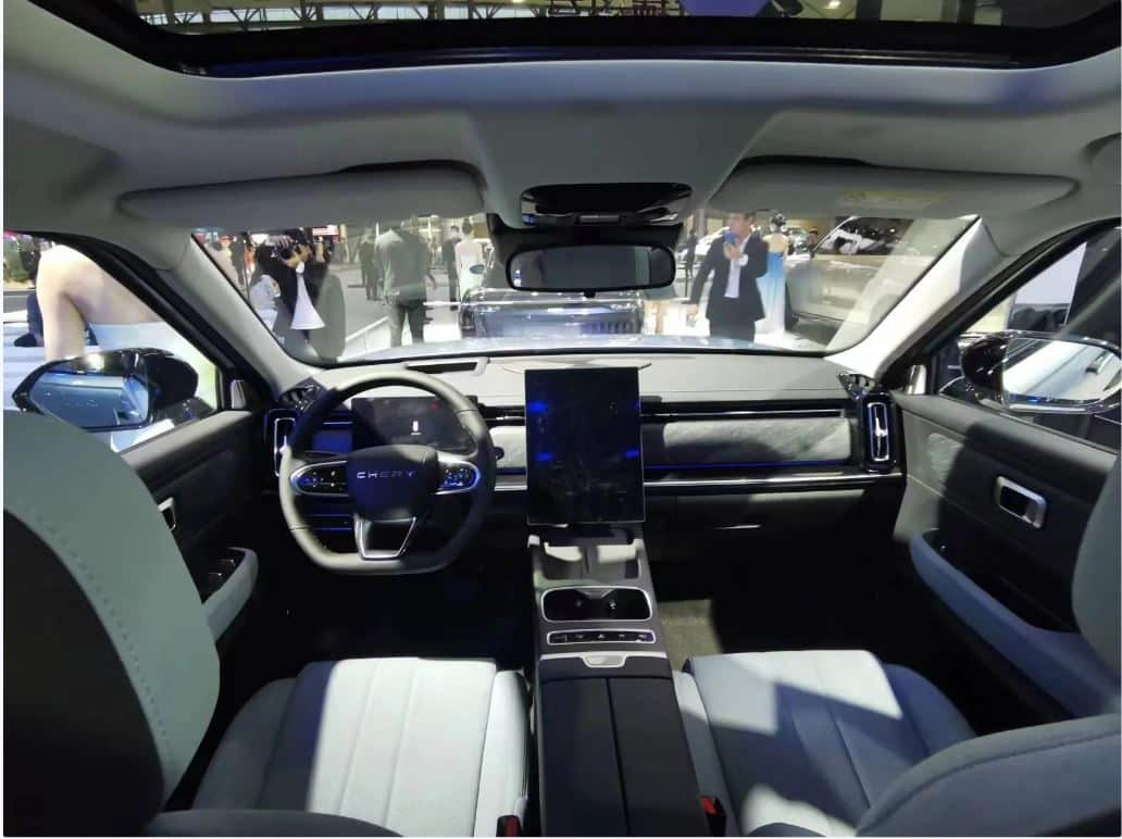 Chery Fengyun T6 SUV with BYD's FinDreams battery debuted