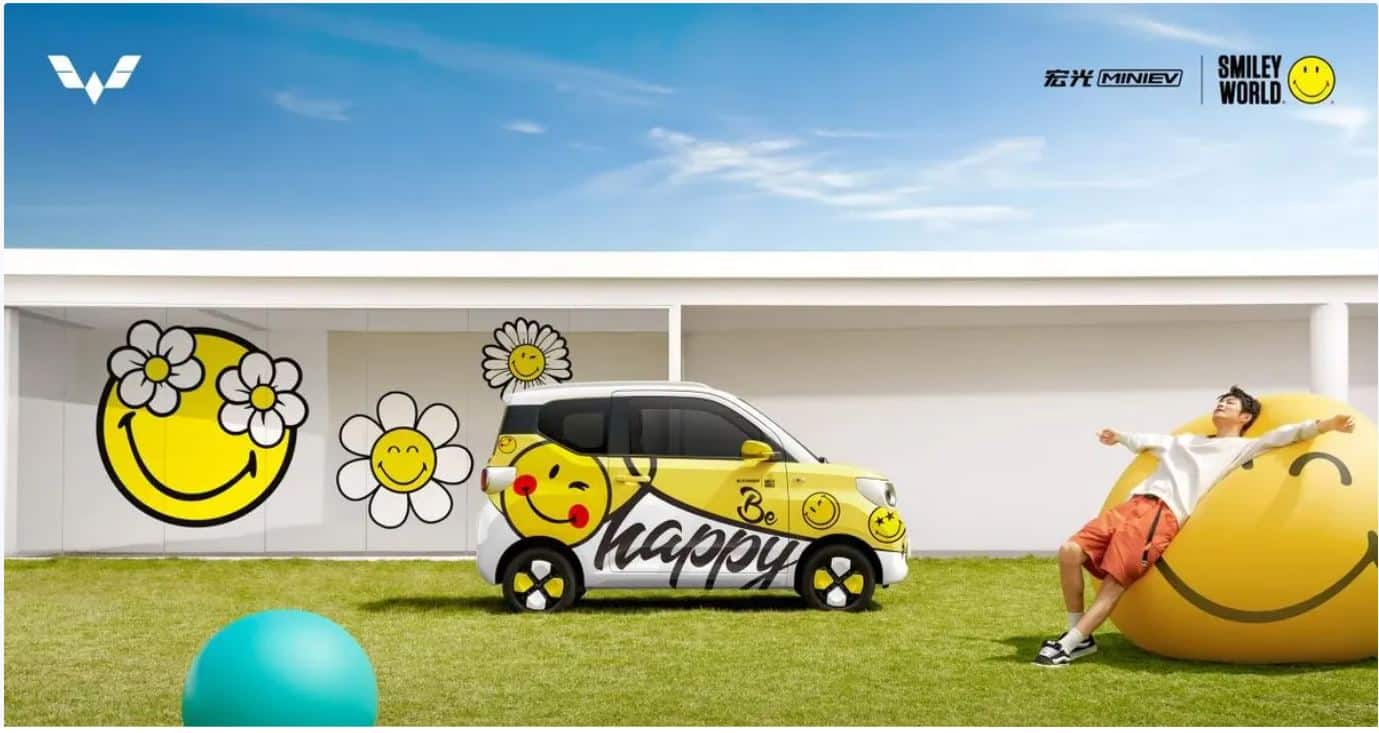 New Wuling Hongguang Mini EV Macaron launched at 6,400 USD