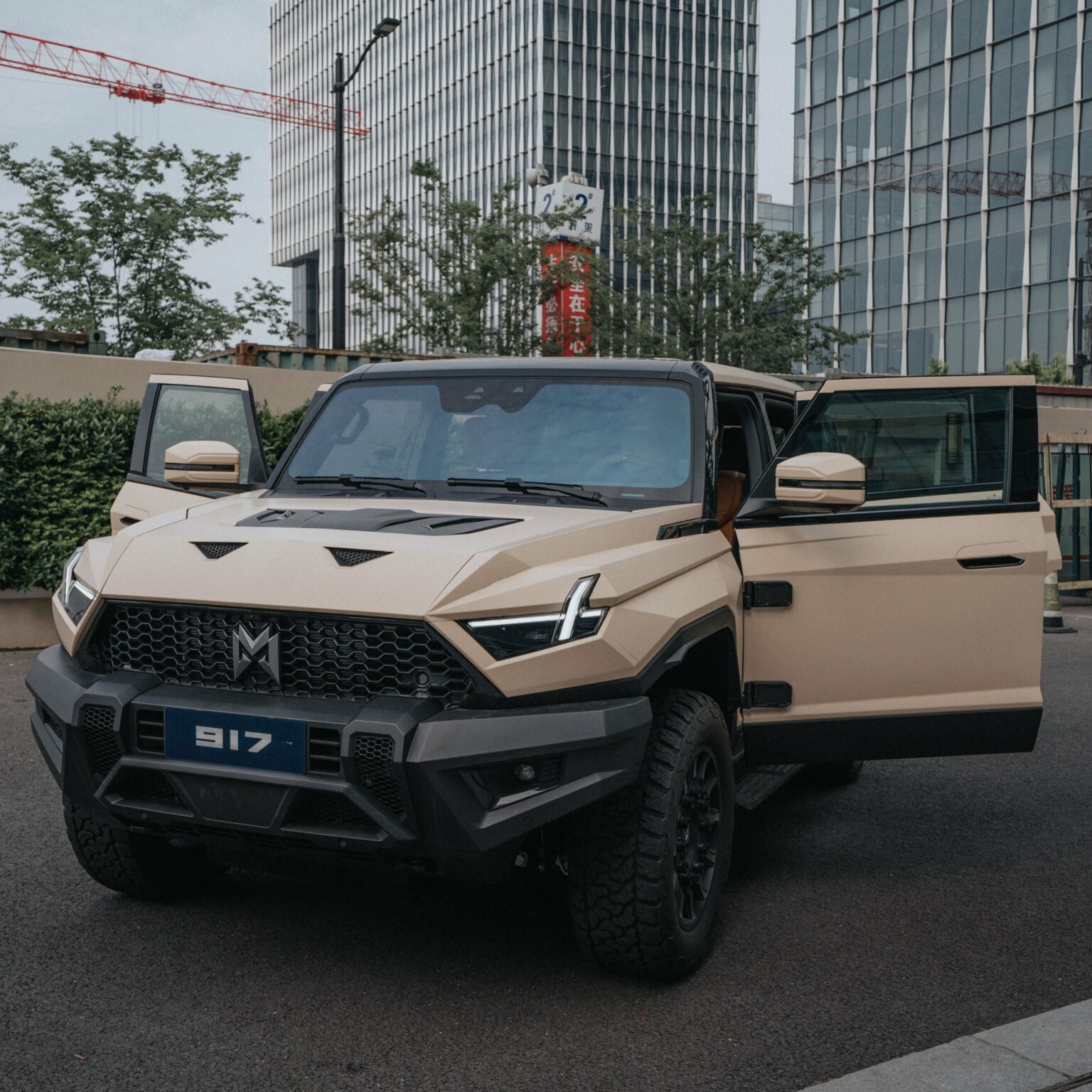 Dongfeng's M-Hero 917 with 142 kWh battery prepares for export to ...