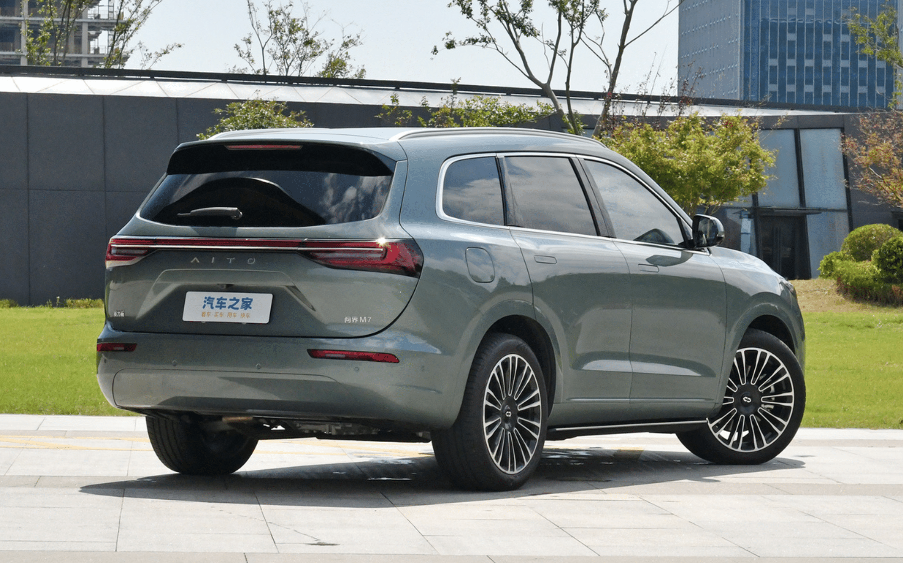 The facelift of the Aito second model gets 80,000 orders