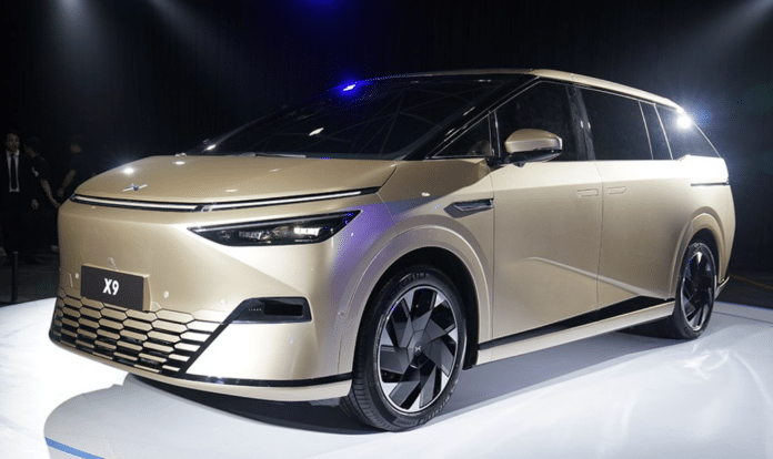 Xpeng and Li Auto plan to double sales next year