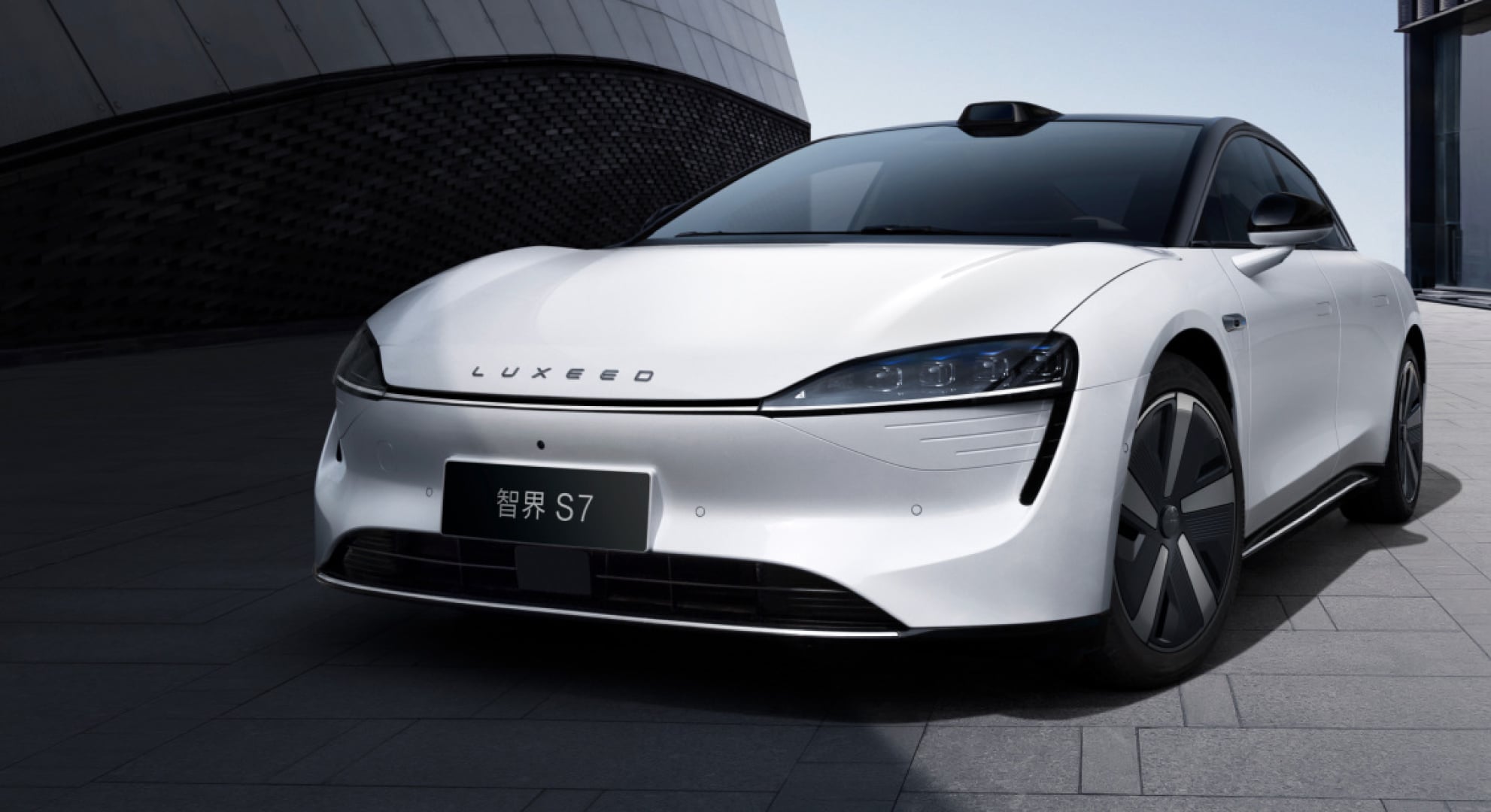 Luxeed S7 from Chery and Huawei starts pre-sales in China