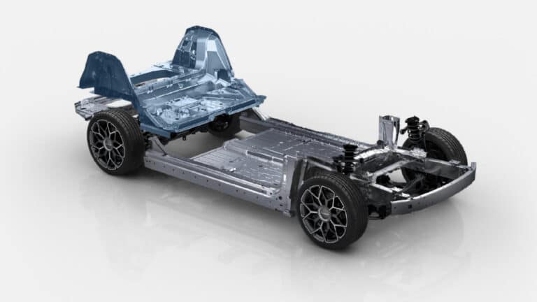 Zeekr 007 pre-orders in China at 31,730 USD with 870-km range