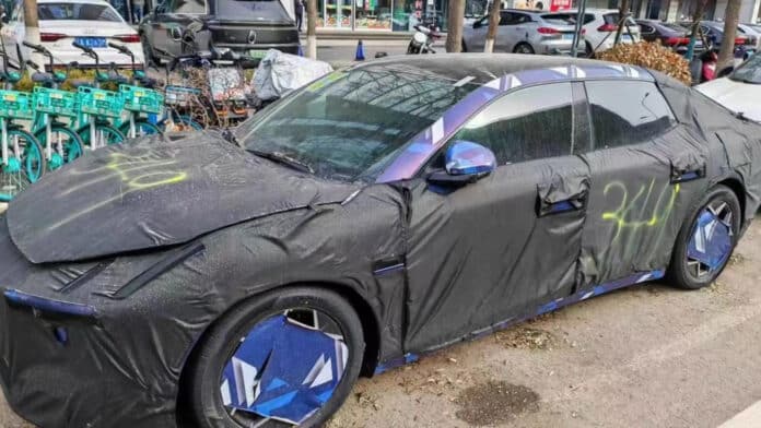 Lynk & Co 07 EM-P is new PHEV sedan from Geely and Volvo