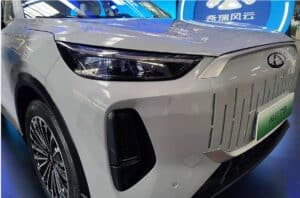 Chery Fengyun T9 PHEV SUV rolled off production line in China
