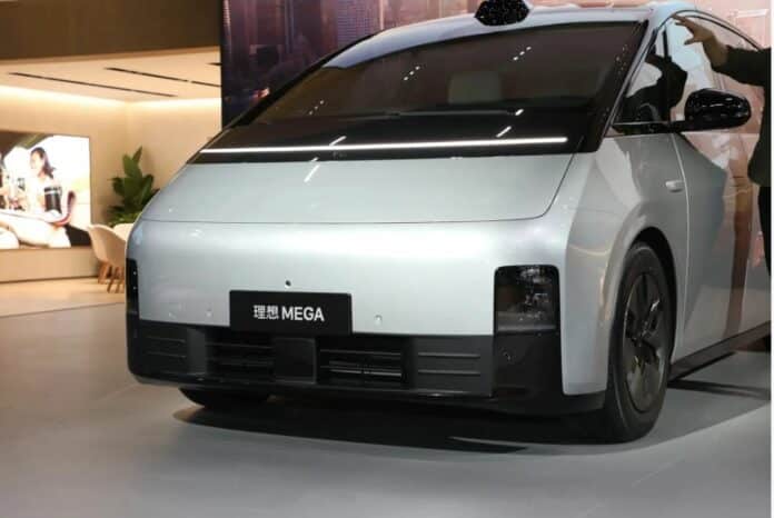 Li Mega all-electric MPV with 710 km range will launch on March 1