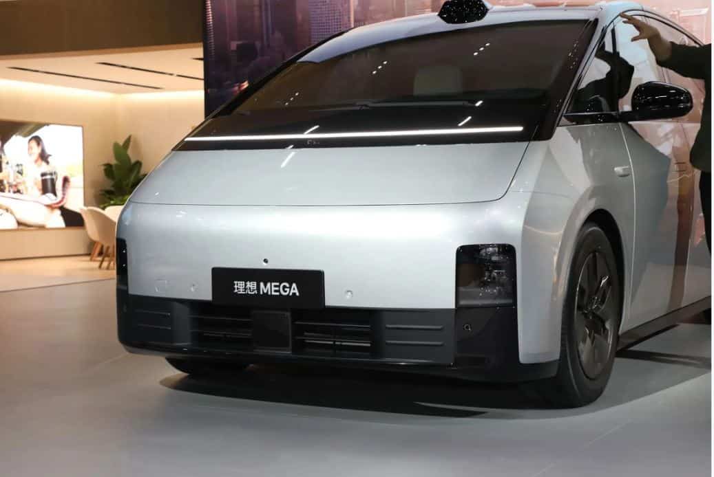 Li Mega all-electric MPV with 710 km range will launch on March 1