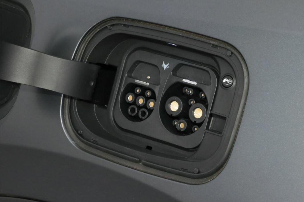 BAIC's Arcfox Alpha T5 SUV launched in China