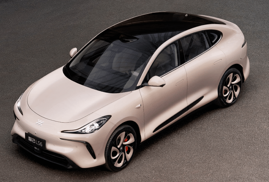 IM LS6 with 900V charging delivered 8,158 units in November