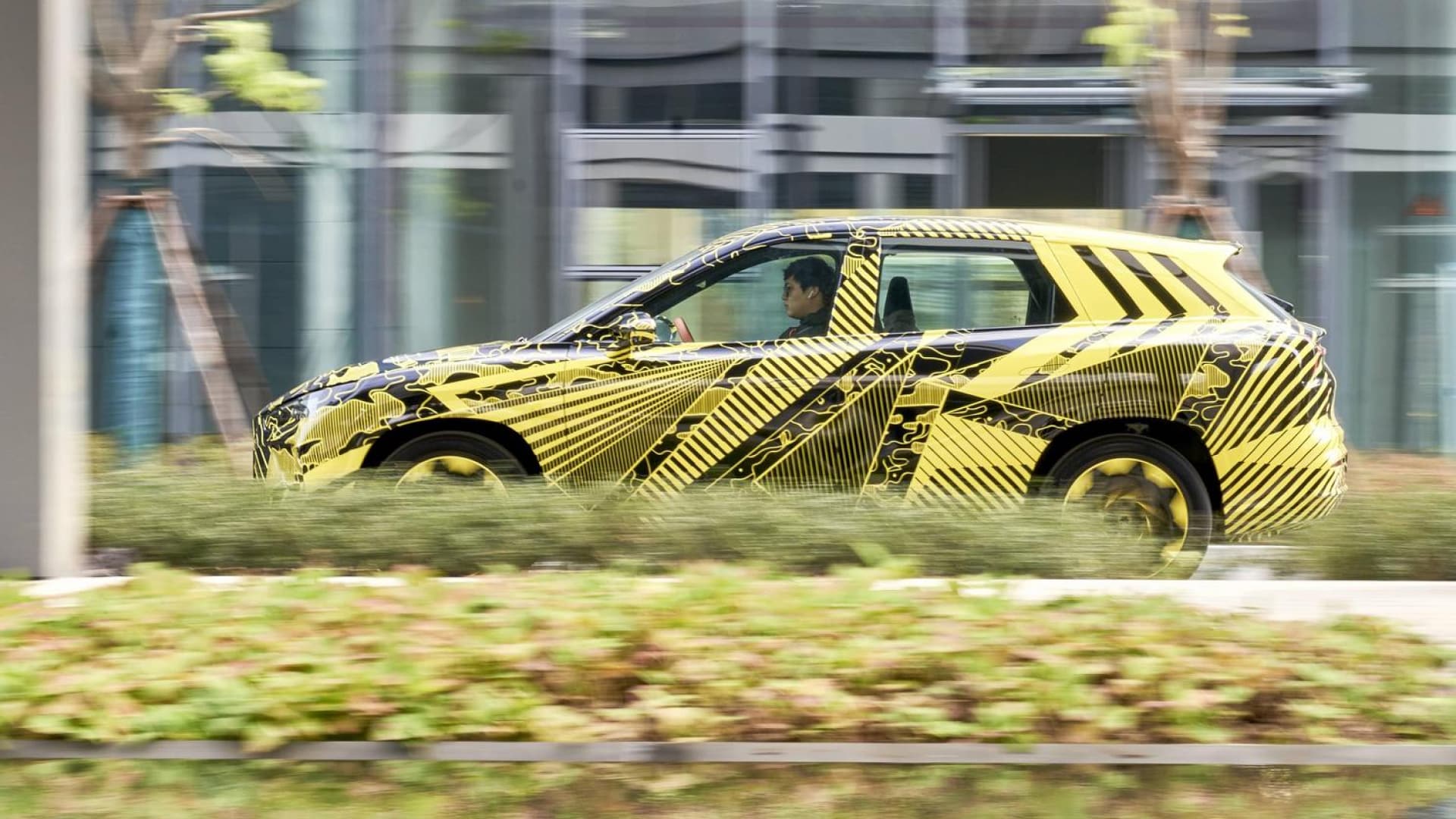 Neta EP32 electric SUV revealed in spy shots. To be called Neta L