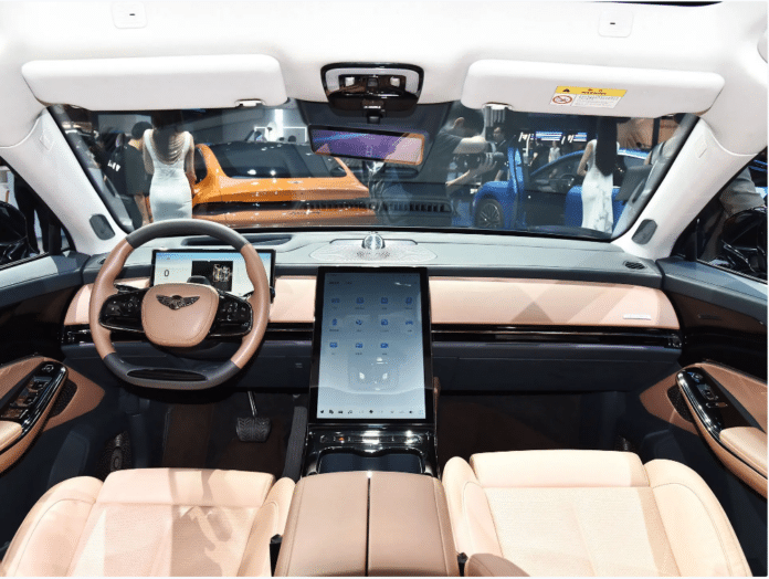 Yuanhang H8 pure electric SUV enters market with 950 km range