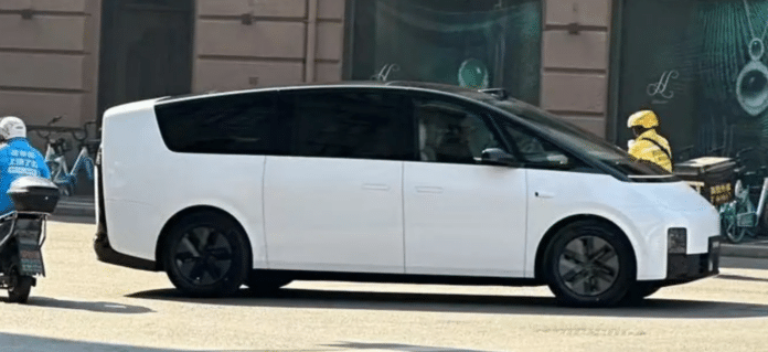 Li Mega all-electric MPV with 710 km range will launch on March 1