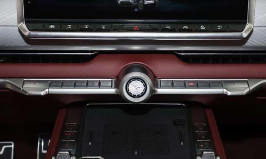 Tank 700 Hi4-T standard version will start pre-sale on Jan 30