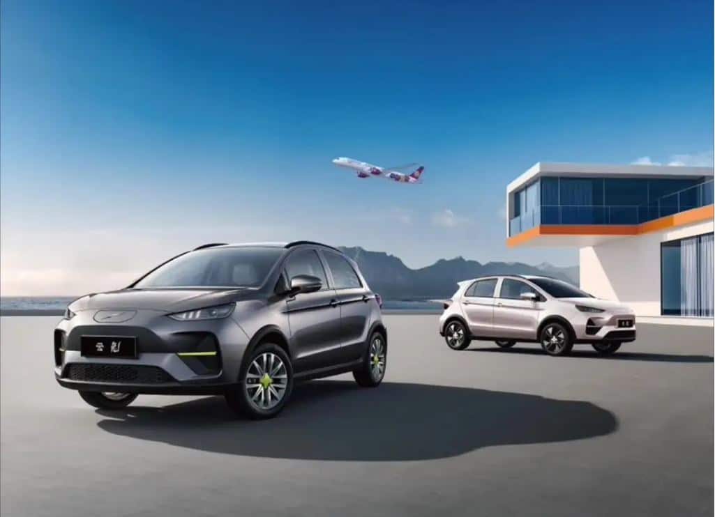 JuneYao Air ia an all-electric vehicle revealed by JunYao Auto