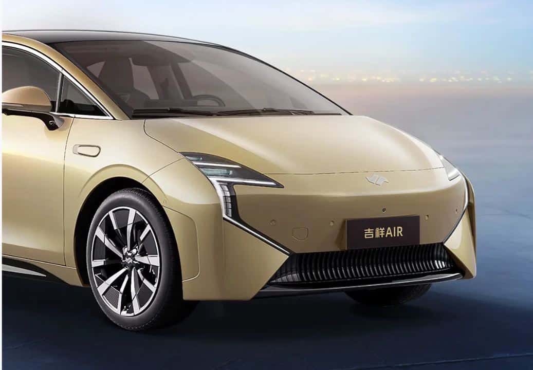 JuneYao Air ia an all-electric vehicle revealed by JunYao Auto