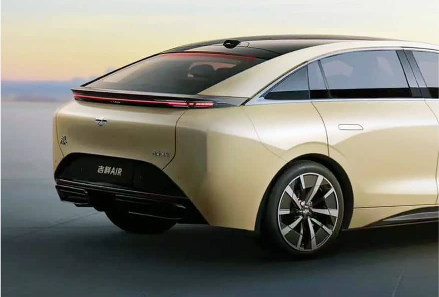 JuneYao Air ia an all-electric vehicle revealed by JunYao Auto