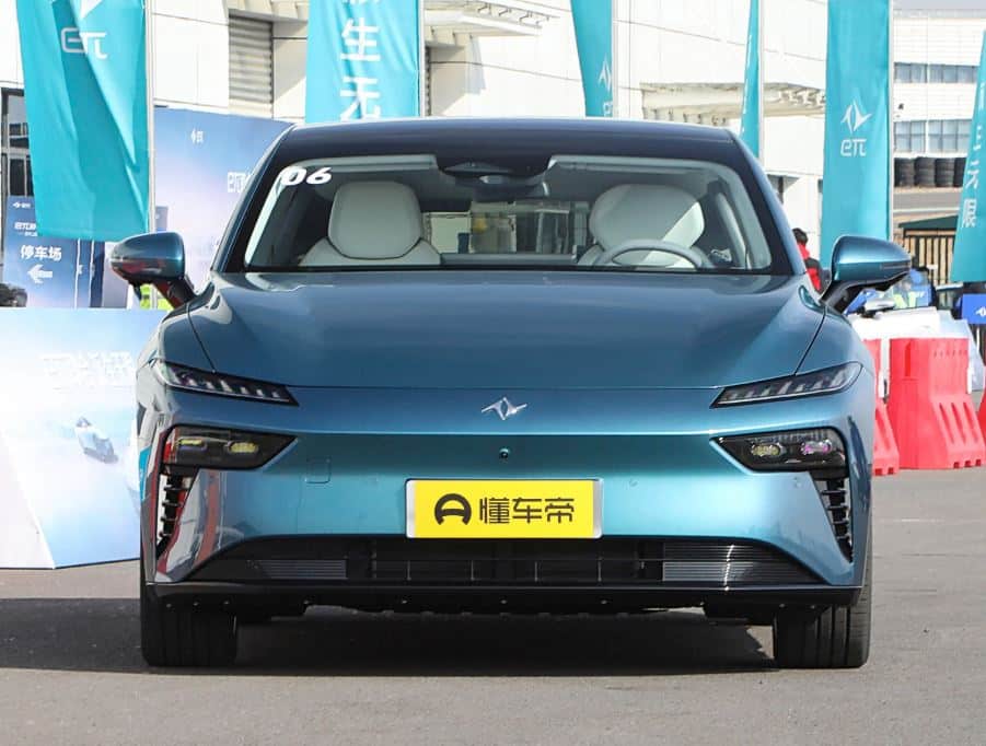 Dongfeng eπ 007 electric sedan presale starts in China