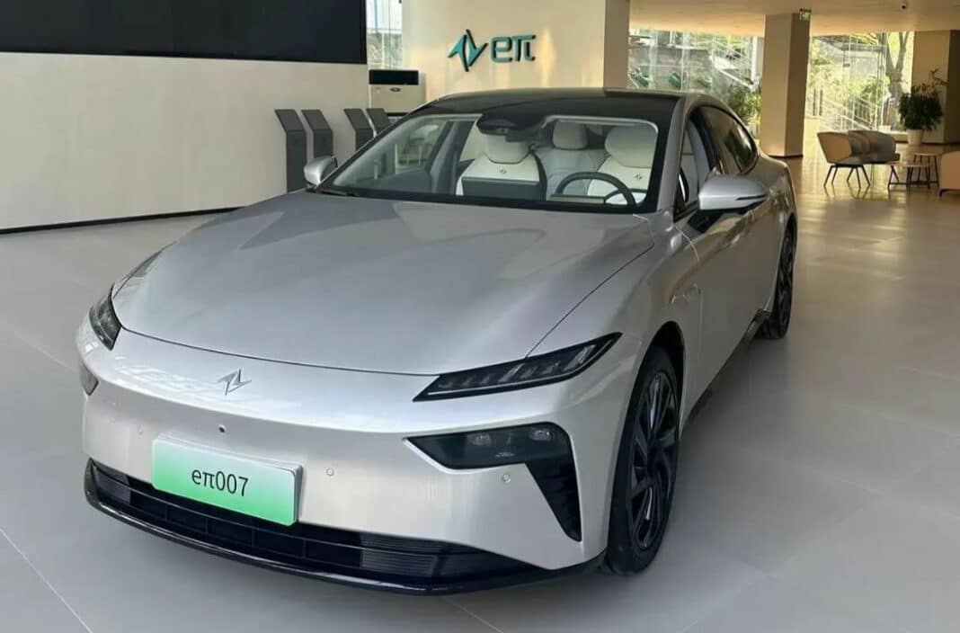 Dongfeng eπ 007 electric sedan will start pre-sale on Jan 16