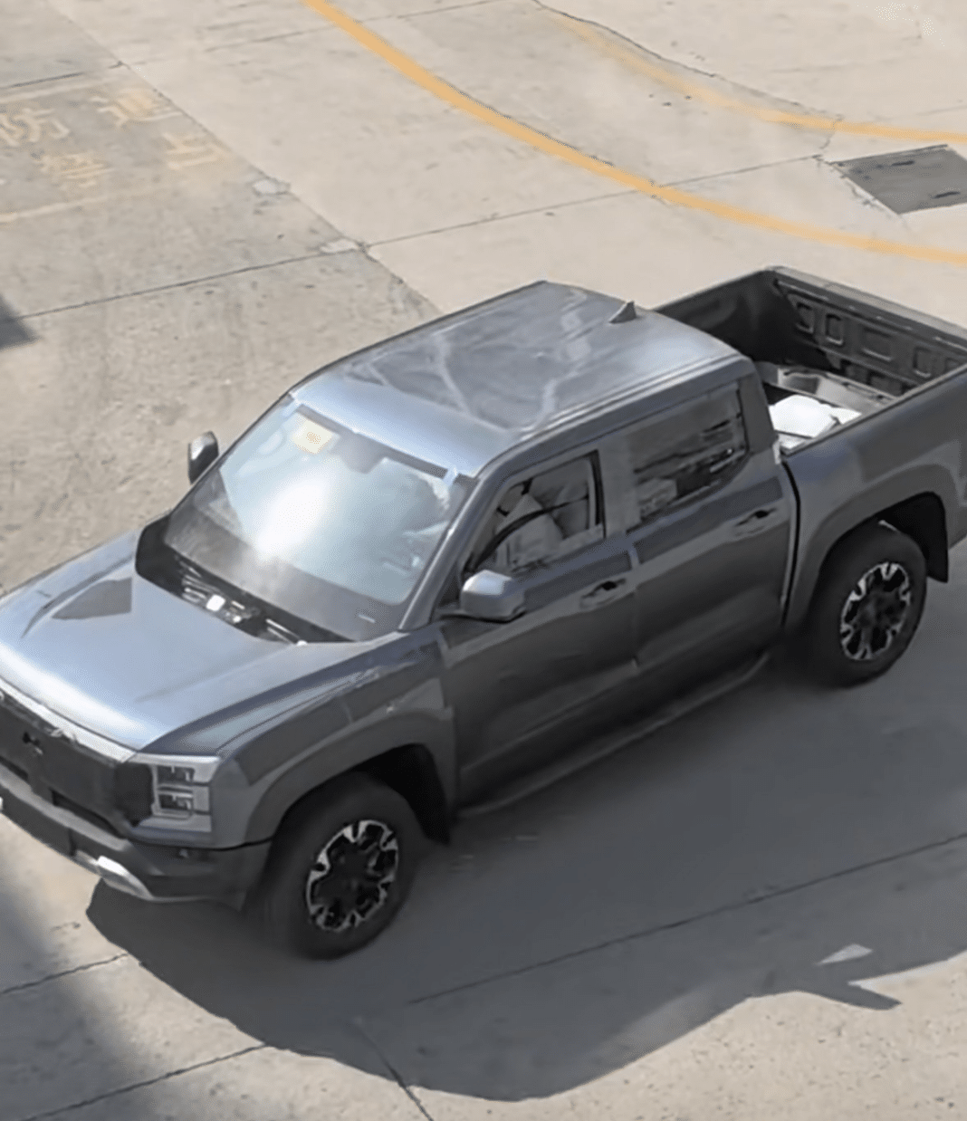 BYD pickup truck revealed in new spy photos