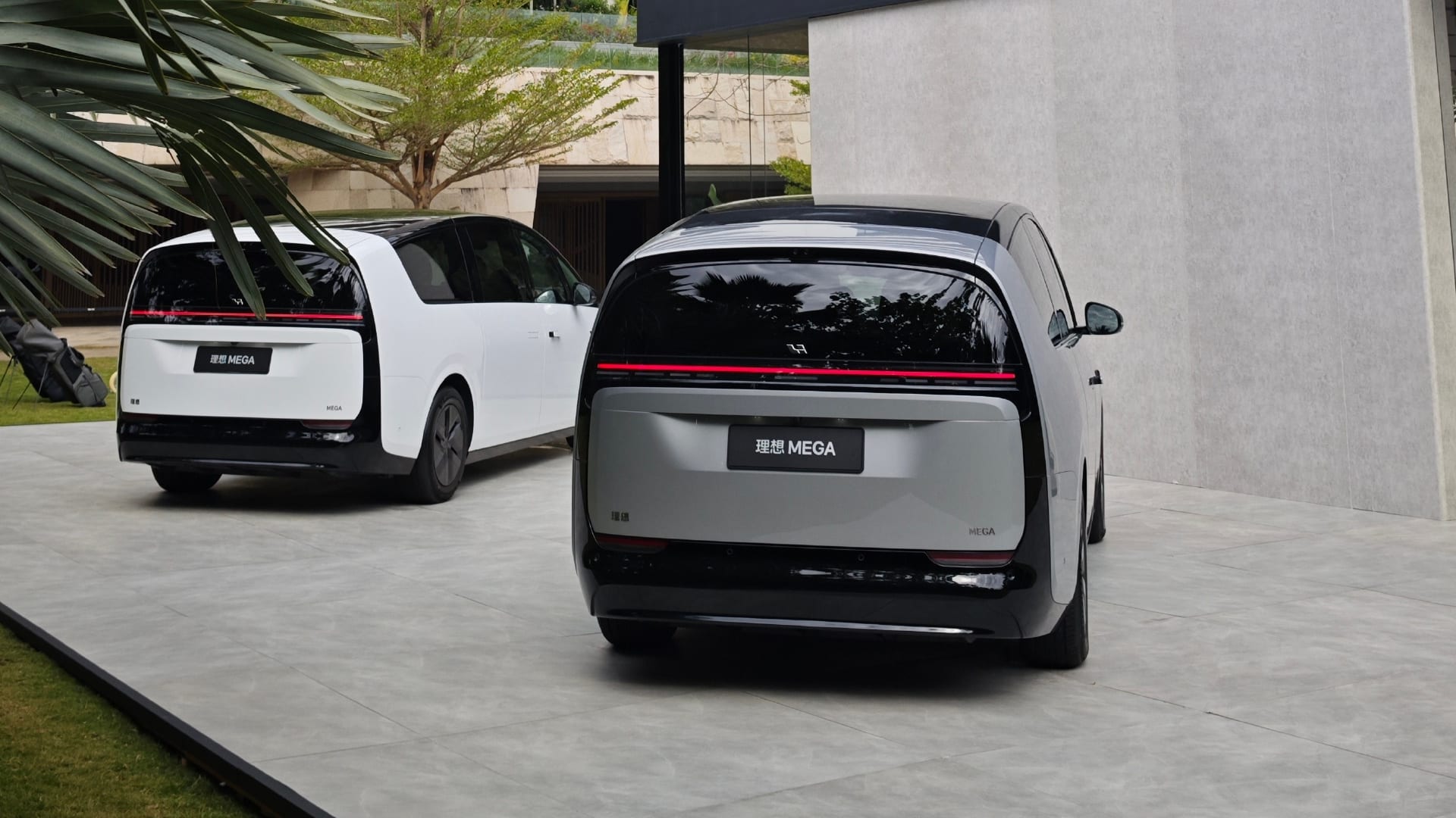 Li Auto Mega revealed new specs before the launch