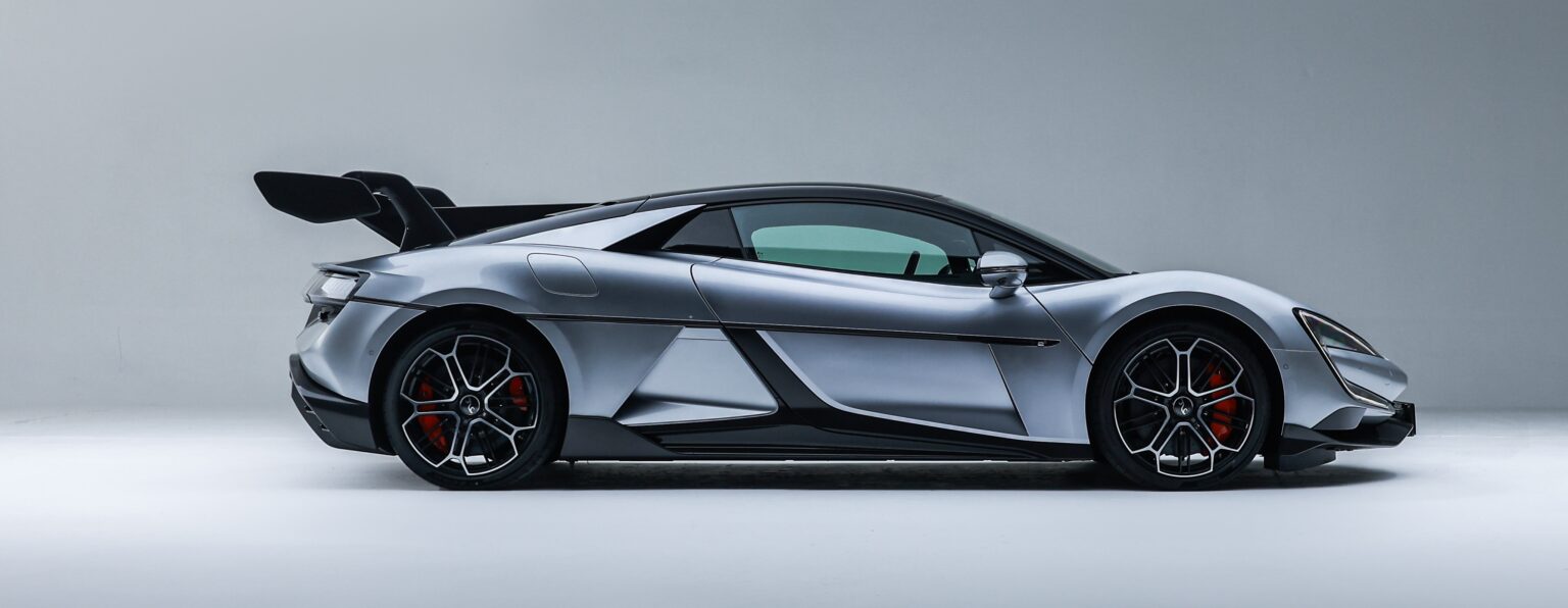 BYD's YangWang U9 launched at 236,000 USD: 0-100 km/h in 2.36s with LFP ...