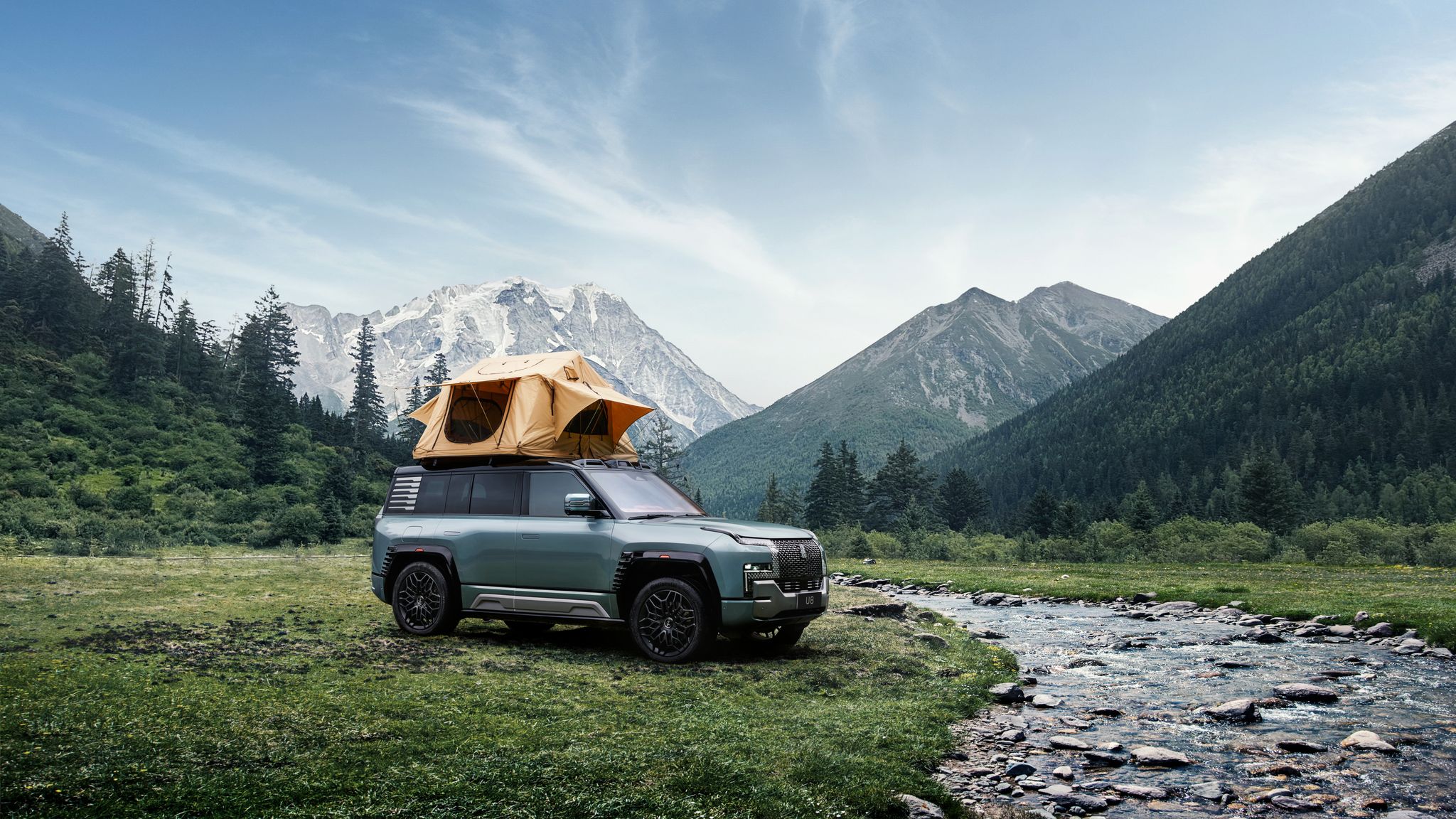 BYD's YangWang U8 water-floating SUV debuts in Europe