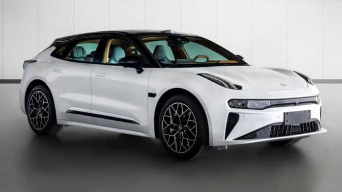 New Zeekr 001 revealed with 95-kWh LFP battery and 722 km range