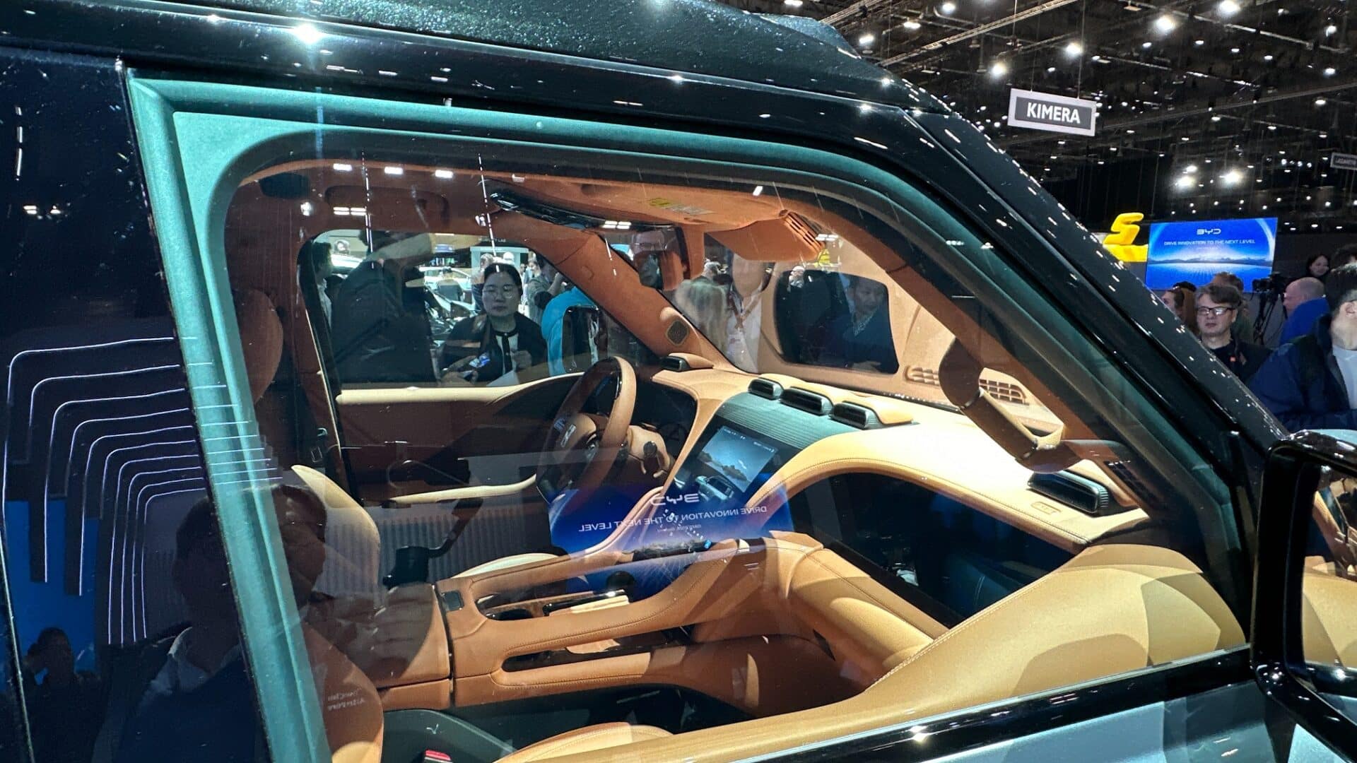 BYD's YangWang U8 water-floating SUV debuts in Europe