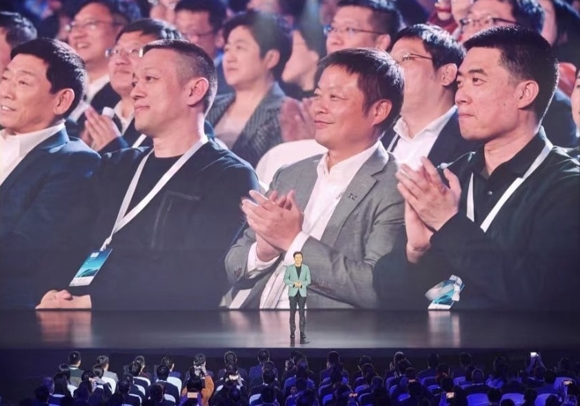 Xiaomi SU7 launched with 830 km range, starts at 29,900 USD