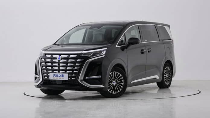 BYD refreshed China’s bestselling MPV Denza D9