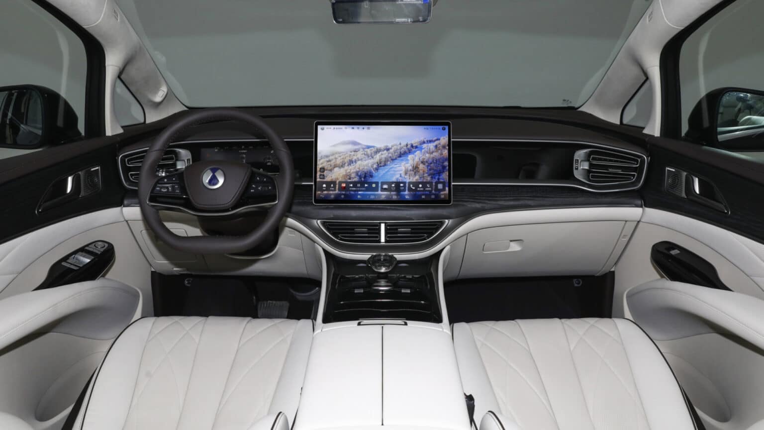 BYD refreshed China’s bestselling MPV Denza D9