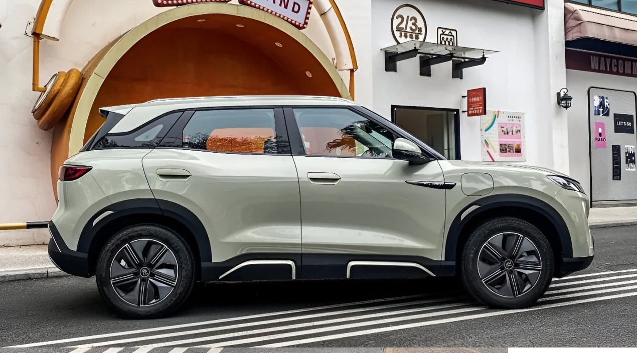 BYD Yuan UP launched, price starts at 13,400 USD