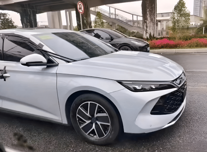 BYD Qin L PHEV sedan with 90 km EV range spotted on road-test