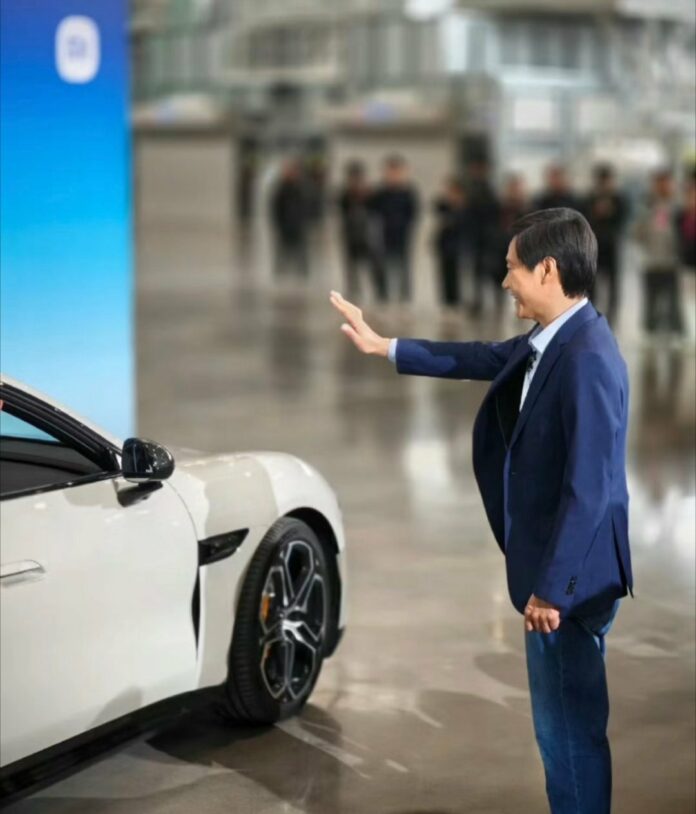 Xiaomi CEO Lei Jun started deliveries of Xiaomi SU7 electric sedan