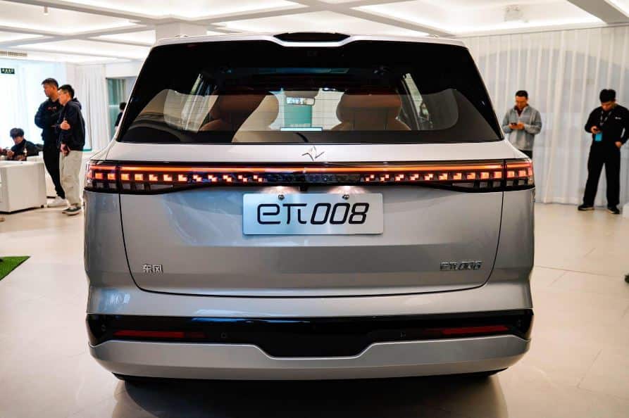 Dongfeng eπ 008 SUV pre-sale started at 30,300 USD in China