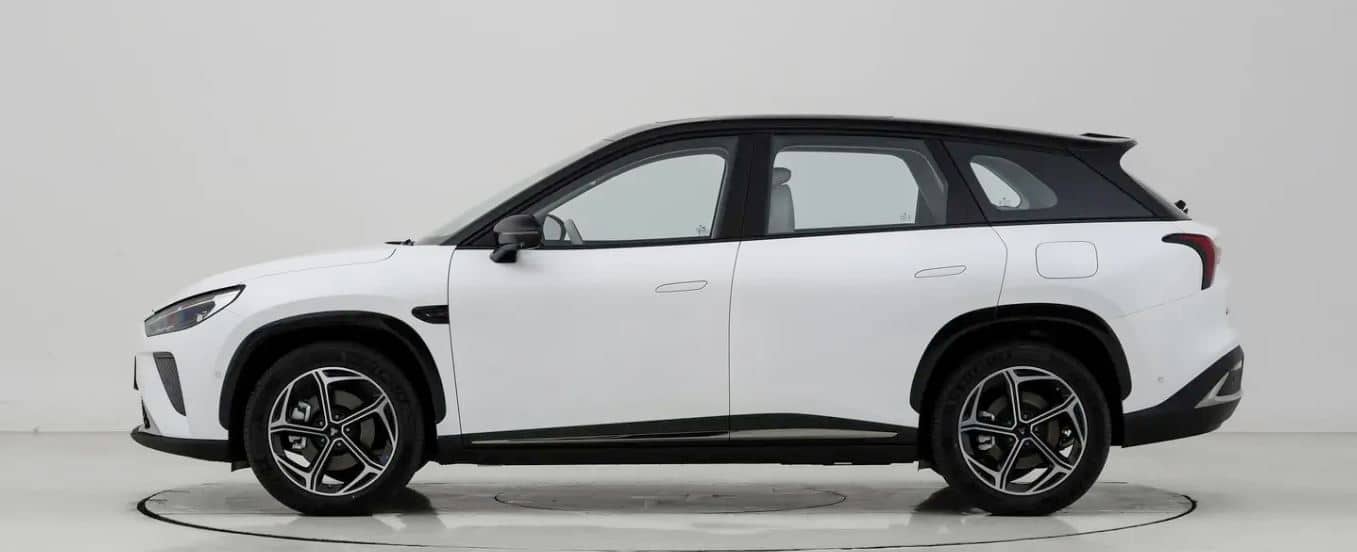 Neta claims its Neta L is the world's fastest-charging EREV