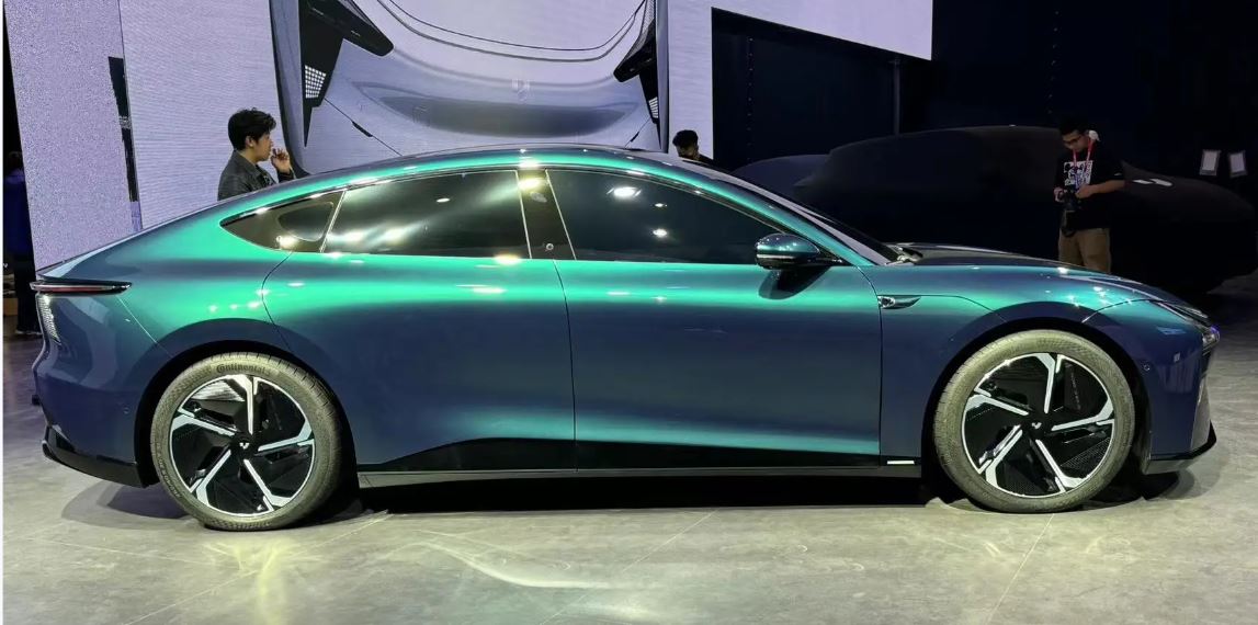 Jiyue 07 backed by Geely & Baidu unveiled at Beijing Auto Show