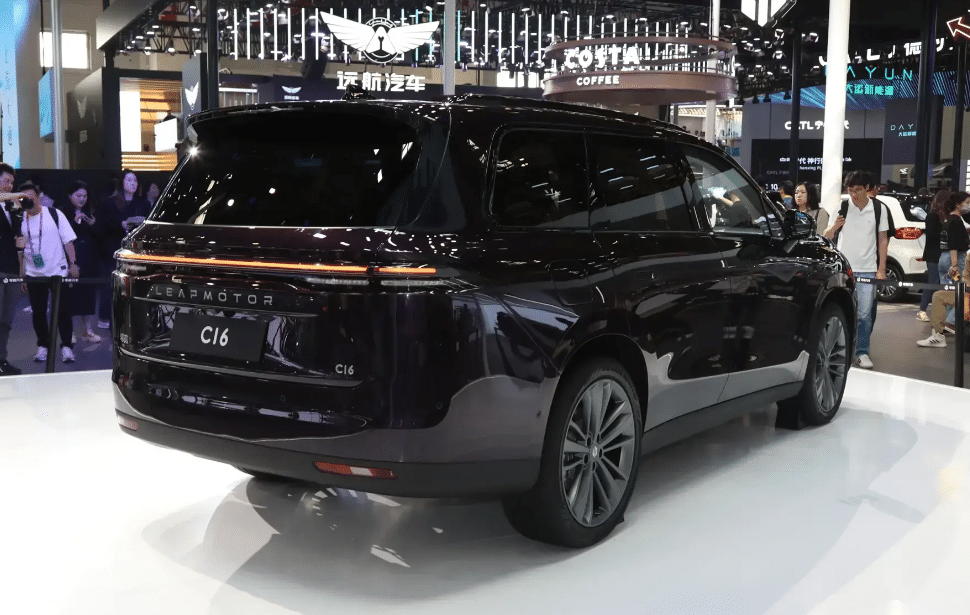 Leapmotor C16 got more than 11,950 orders 24 hrs after presales