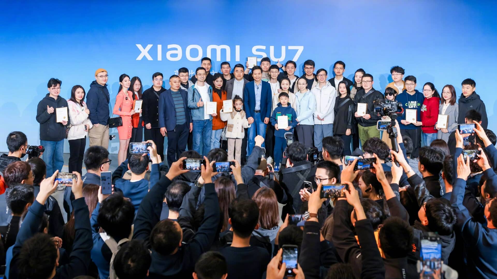 Xiaomi CEO Lei Jun started deliveries of Xiaomi SU7 electric sedan