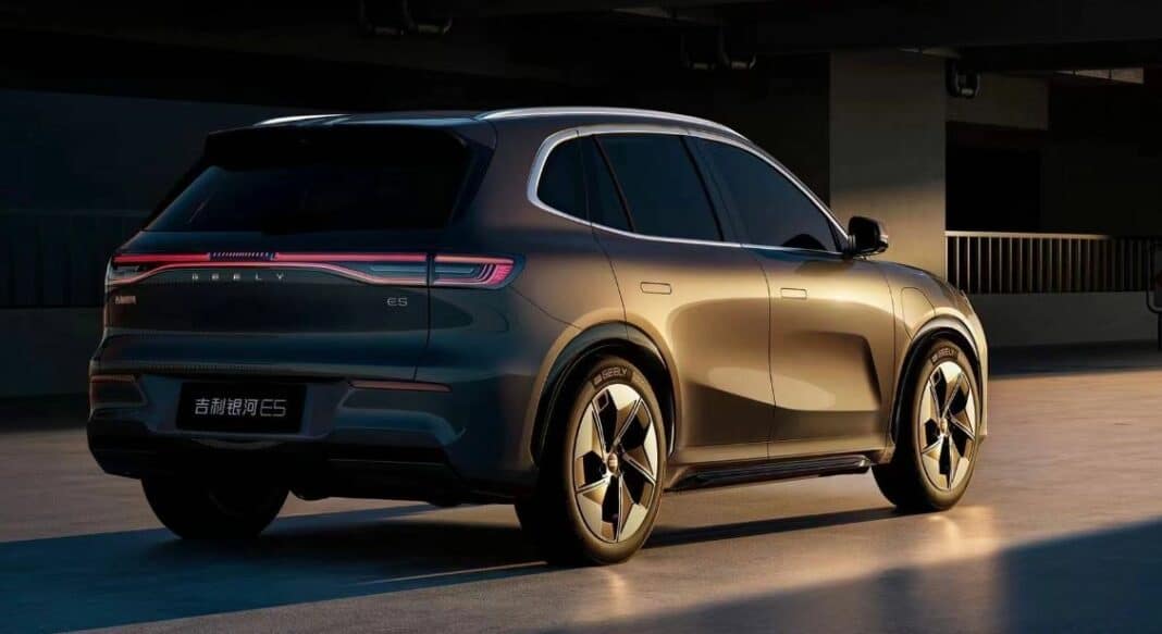 Geely Galaxy E5 official pics unveiled in China