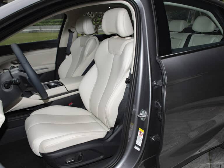 BYD Qin L launches in China, PHEV with 2,100 km range