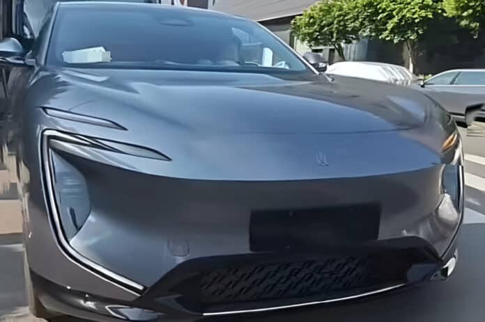 Avatr 07 spotted without camouflage, expected to start at 28,800 USD