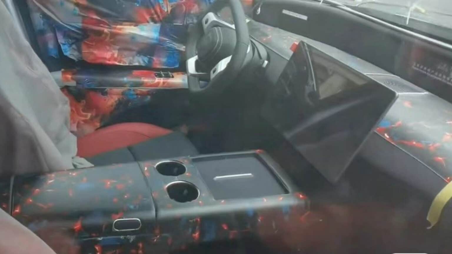 Avatr 07 from Changan and CATL revealed as Model Y EREV rival