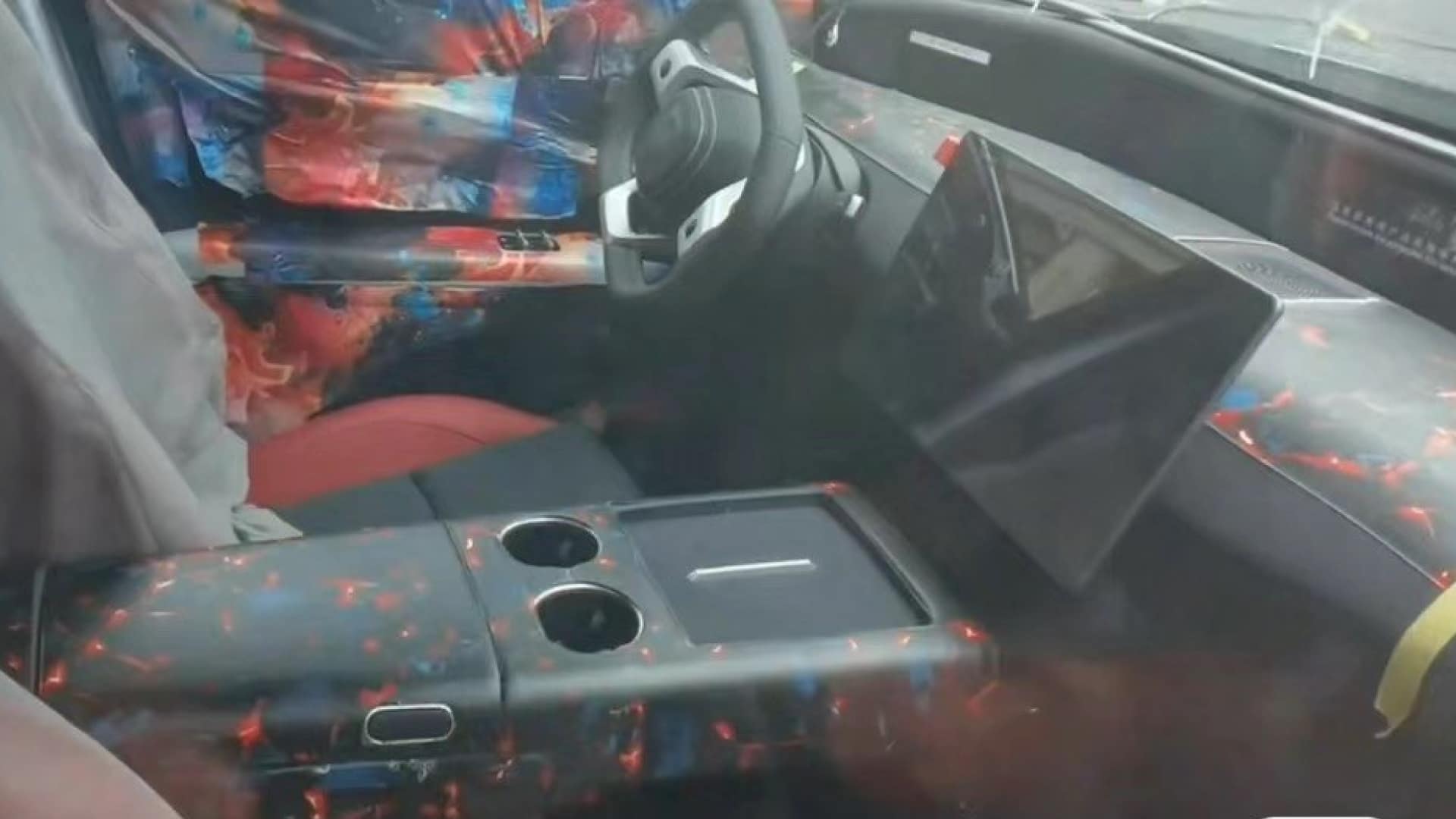 Avatr 07 from Changan and CATL revealed as Model Y EREV rival