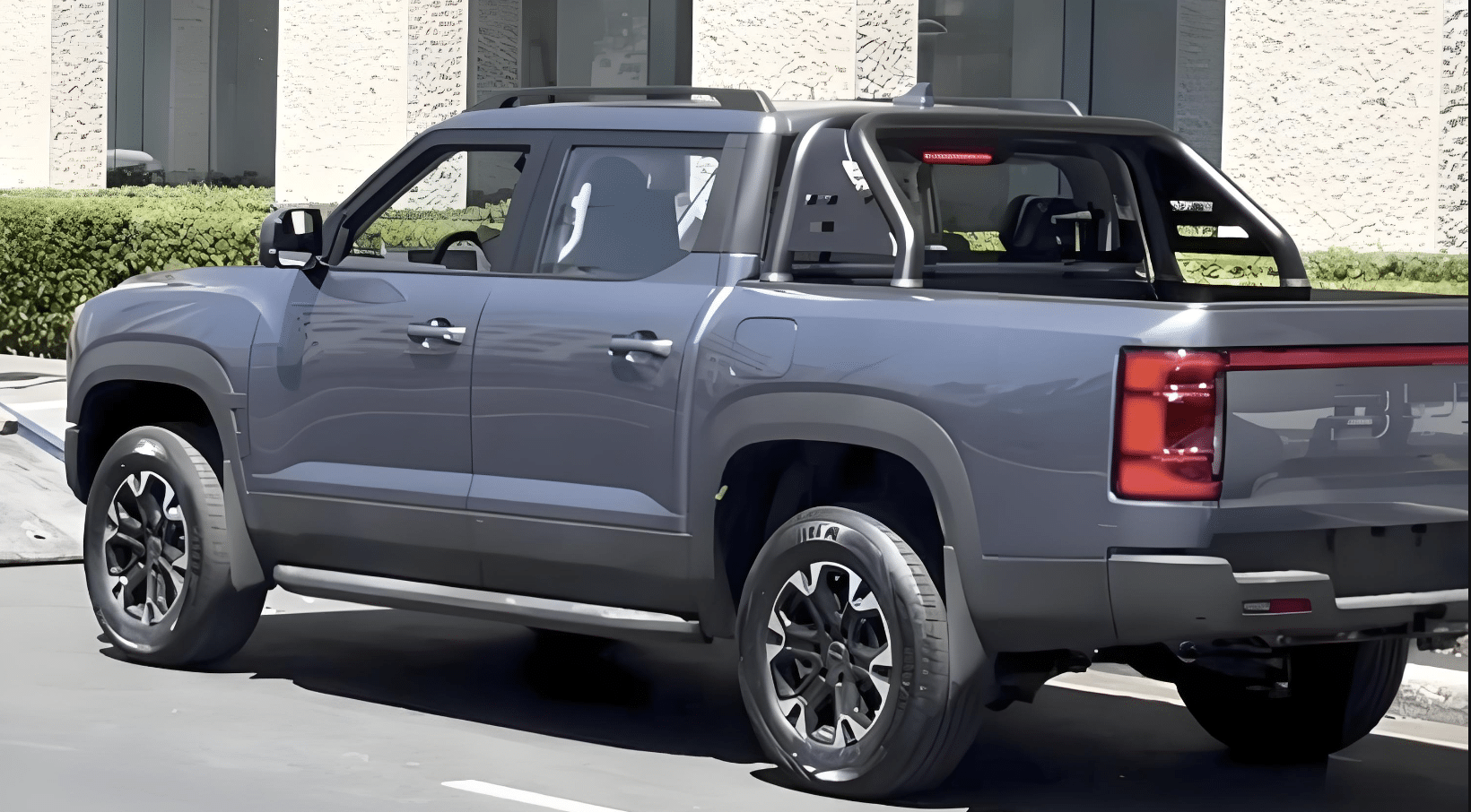 BYD Shark: The electric pickup truck set to make waves in Mexico this month